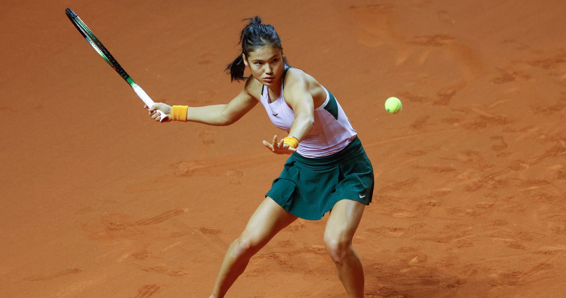 Tennis: Raducanu makes impressive debut in Madrid